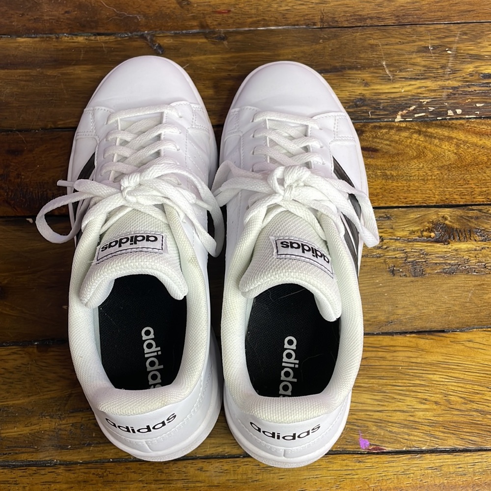 Adidas Classic Sneakers - Gem